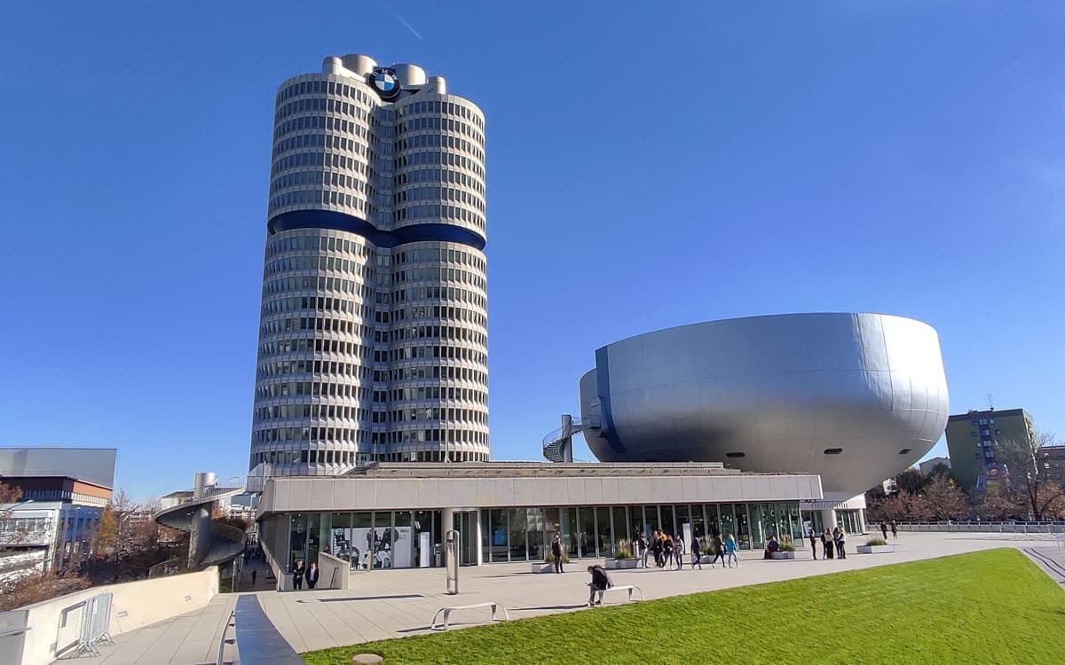 Posjetili smo: BMW muzej – Sinonim za snagu! | CARLANDER